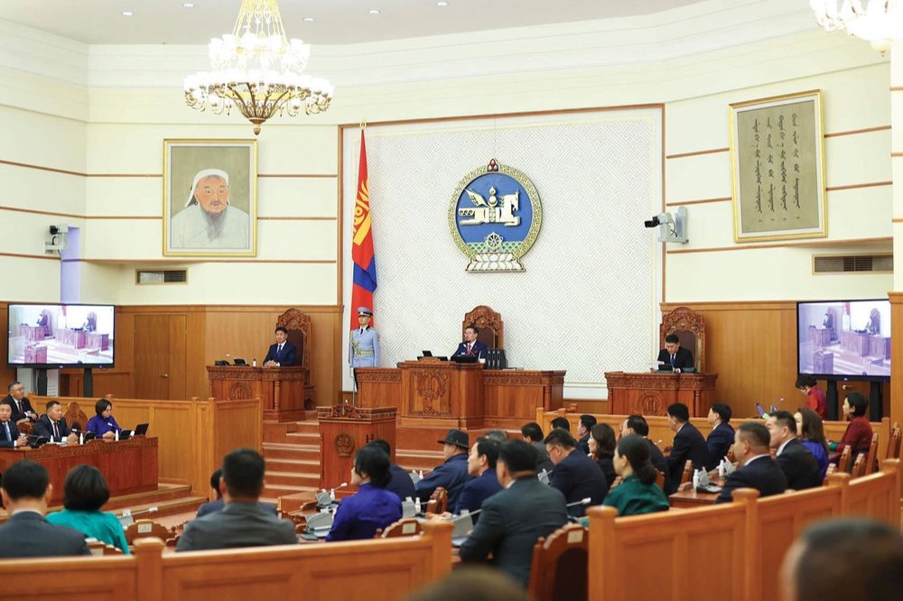 УИХ 2023 оны Төсвийн төслийг хэлэлцэж эхэллээ
